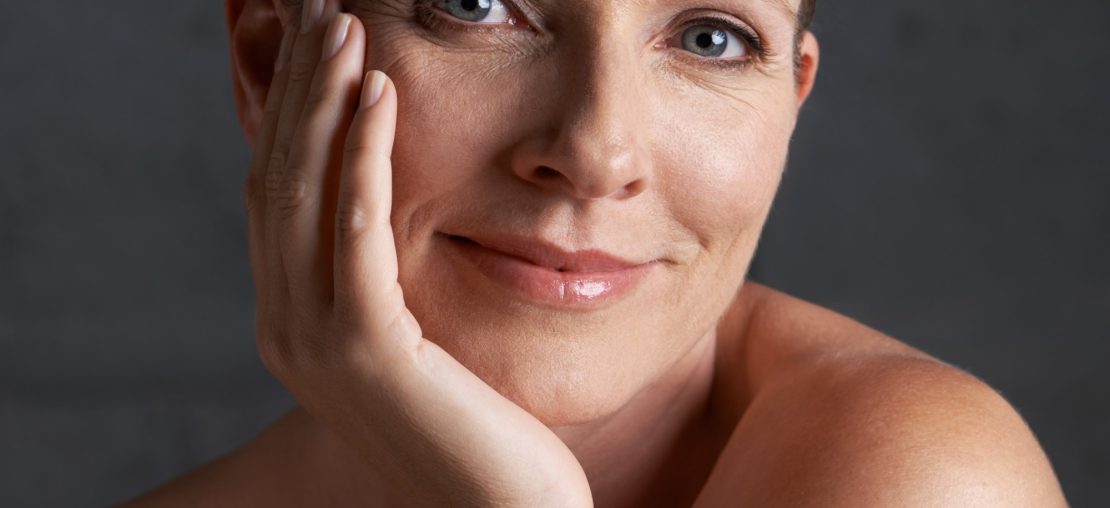 Rugas no rosto: entenda de vez como e por que elas se formam!